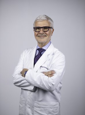 STEVEN GUNDRY, MD - Updated October 2025 - 23 Photos & 98 Reviews ...