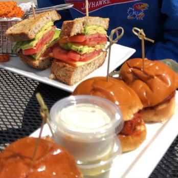 BAT 17 - Updated December 2024 - 368 Photos & 641 Reviews - 1735 Benson ...