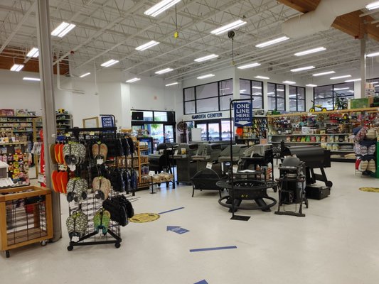 WILCO FARM STORE - VANCOUVER - Updated April 2025 - 40 Photos & 37 ...