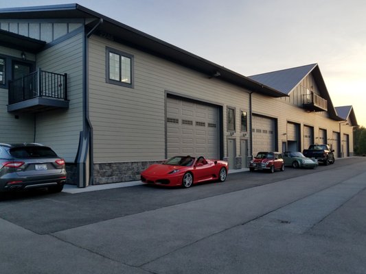 IRON GATE MOTOR CONDOS - Updated December 2025 - 53 Photos - 2228 Ferry ...