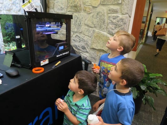 COMSEWOGUE PUBLIC LIBRARY - Updated October 2025 - 16 Photos & 10 ...