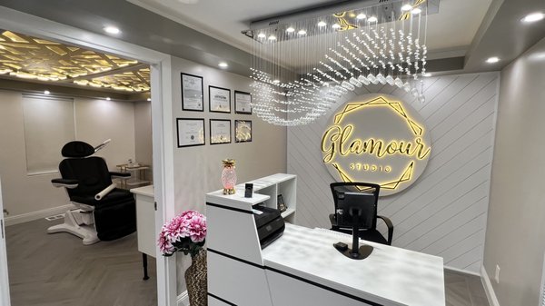 GLAMOUR STUDIO - 26 Photos & 11 Reviews - 1222 Price St, Pismo Beach, California - Hair Salons ...