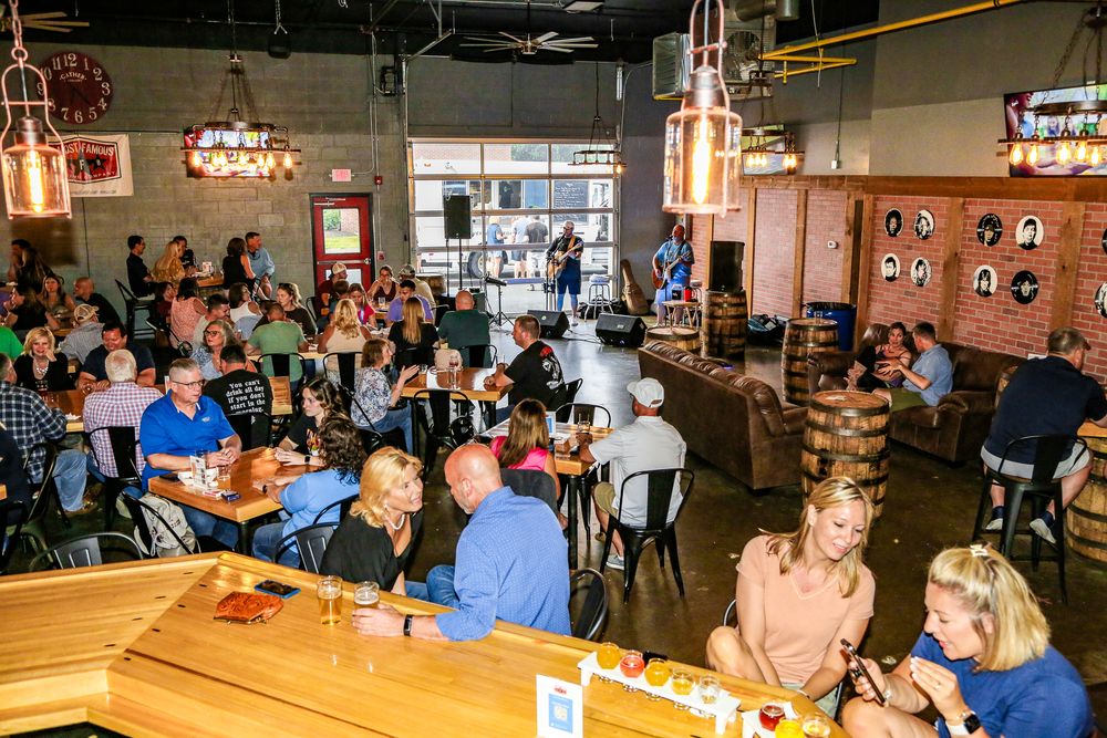 ALMOST FAMOUS BREWING COMPANY - Updated November 2025 - 87 Photos & 19 ...