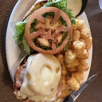 RUSTY TRACTOR FAMILY RESTAURANT - Updated January 2025 - 150 Photos ...