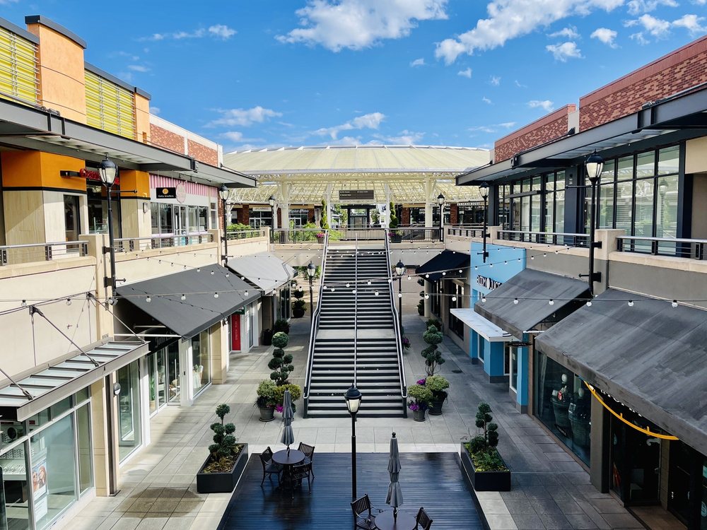 REDMOND TOWN CENTER - Updated June 2025 - 274 Photos & 101 Reviews ...