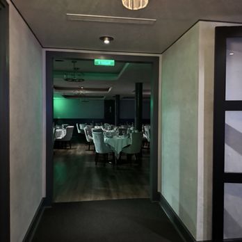 SCRATCH BAR & GRILL - Updated December 2025 - 73 Photos & 37 Reviews ...