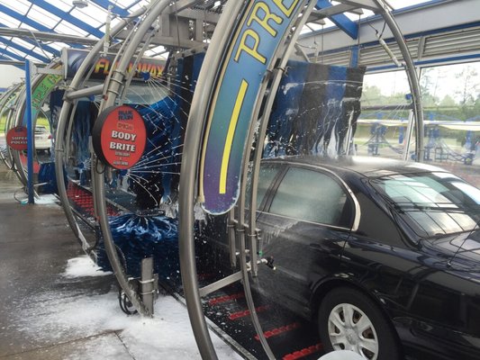 BLUE RAIN EXPRESS CAR WASH - Updated October 2025 - 37 Photos & 35 ...