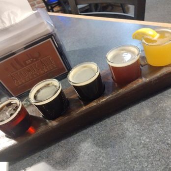 ATOMIC ALE BREWPUB & EATERY - Updated December 2025 - 269 Photos & 371 ...