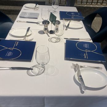 THE ZODIAC - Updated April 2025 - 164 Photos & 113 Reviews - 1618 Main ...