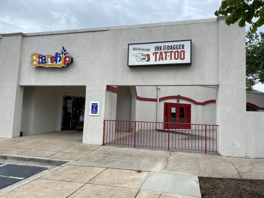 STARSHIP - Updated January 2026 - 48 Photos & 15 Reviews - 755 Holcomb ...