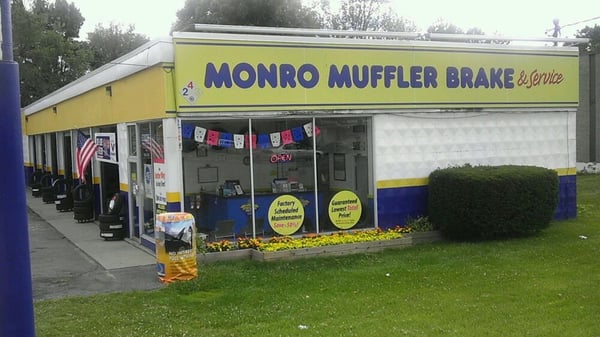 MONRO AUTO SERVICE AND TIRE CENTERS - Updated October 2025 - 18 Photos ...