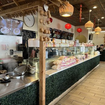 BEP QUE - Updated July 2024 - 83 Photos & 28 Reviews - 3465 W Walnut St ...