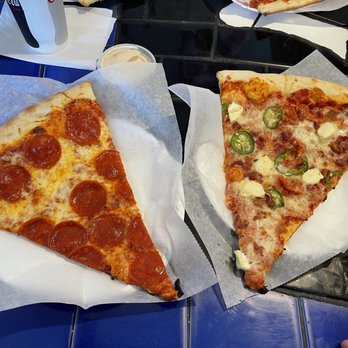 COSMO’S PIZZA - Updated January 2025 - 44 Photos & 169 Reviews - 659 ...