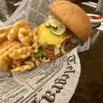 THE TAVERN GRILL MINNETONKA - Updated September 2025 - 60 Photos & 39 ...