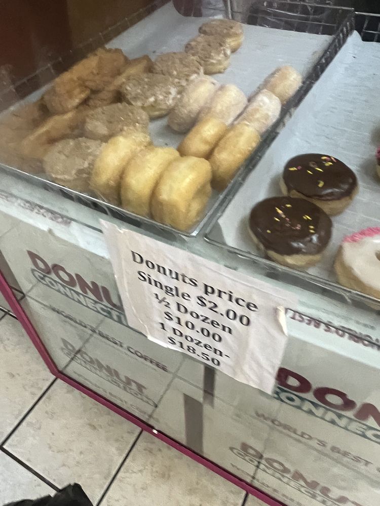 DONUT CONNECTION - Updated January 2026 - 20 Photos - 1621 Mermaid Ave ...