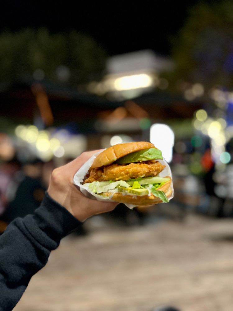SHAKE SHACK VALLEY FAIR - Updated July 2025 - 813 Photos & 628 Reviews ...