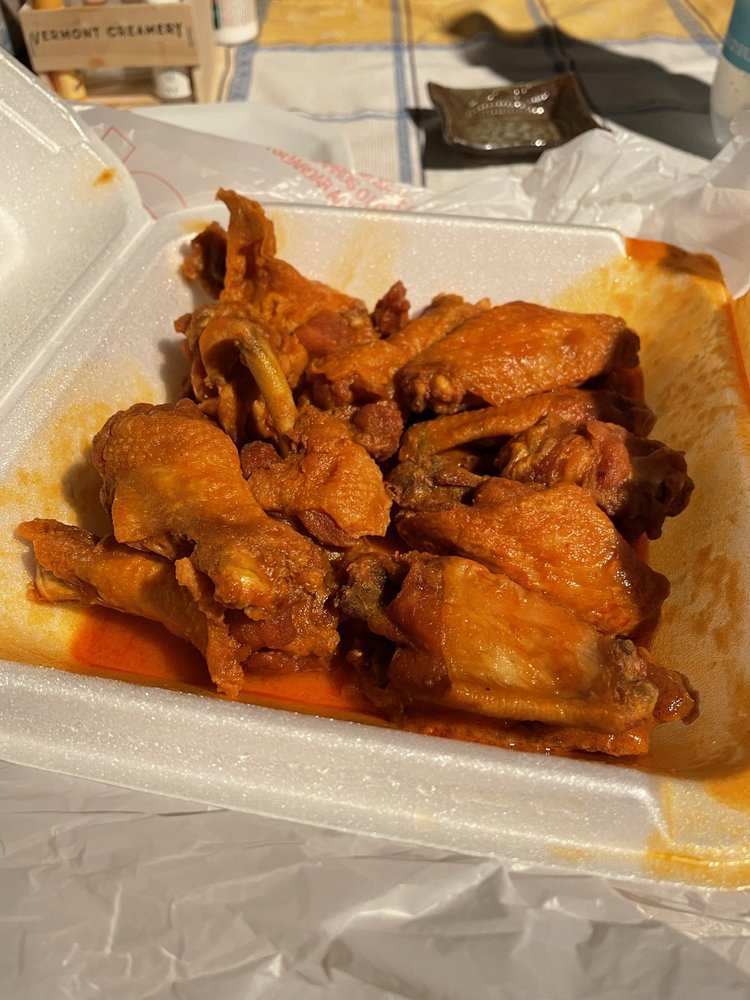 CHUCK’S SPRING STREET CAFE - Updated March 2025 - 40 Photos & 170 ...