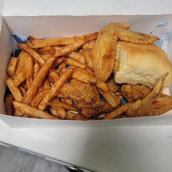 BERWYN CHICKEN - Updated January 2026 - 78 Photos & 72 Reviews - 7021 ...