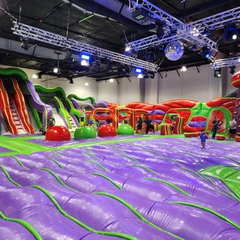 FUNTASTIC DEPOT - Updated February 2025 - 41 Photos & 23 Reviews - 6828 ...