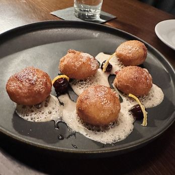 BARONS ON 1ST - Updated August 2025 - 147 Photos & 42 Reviews - 302 E ...