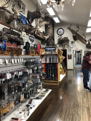 BARNWOOD ARMS - Updated August 2024 - 60 Photos & 148 Reviews - 120 E ...