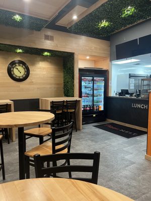 PIZZA MELT - Updated October 2025 - 10 Photos & 17 Reviews - 1413 E 9th ...