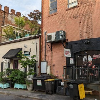 GIGGITY’S SPORTS BAR & GRILL - Updated August 2025 - 18 Photos & 36 ...