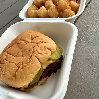 NFA BURGER - DUNWOODY - Updated July 2025 - 551 Photos & 570 Reviews - 5465 Chamblee Dunwoody Rd ...