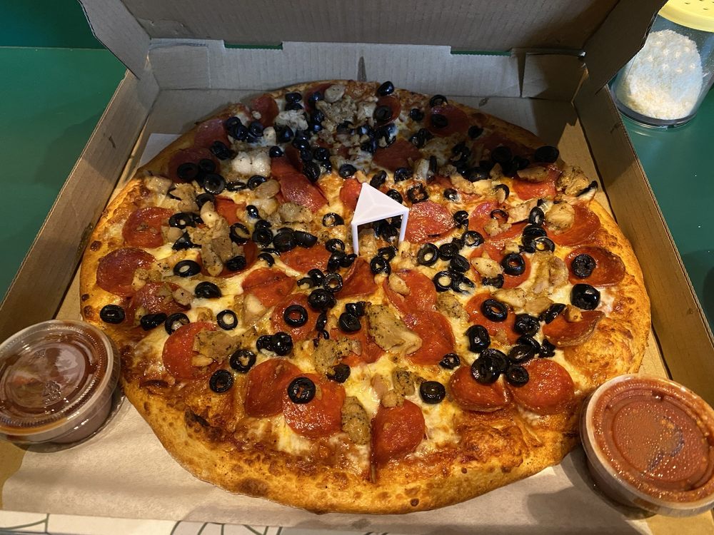 PIZZA PIPELINE - Updated April 2026 - 62 Photos & 94 Reviews - 1403 N ...