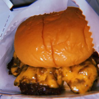 SHAKE SHACK MENLO PARK - Updated May 2025 - 103 Photos & 25 Reviews ...