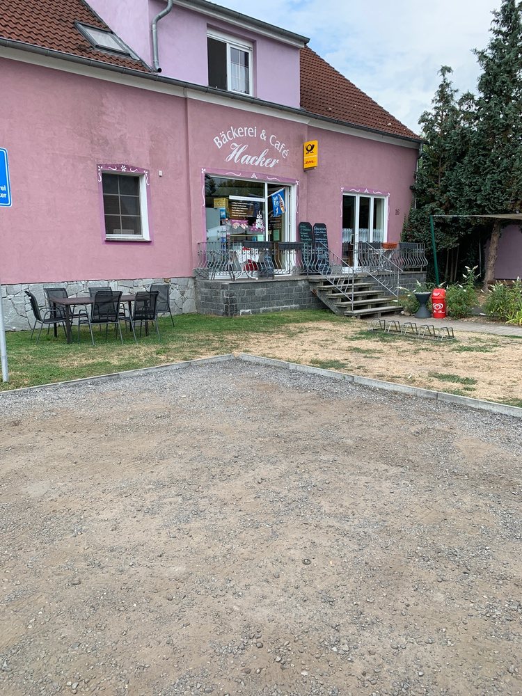 BERND HACKER - Updated April 2024 - Trebatscher Hauptstr. 16, Tauche ...