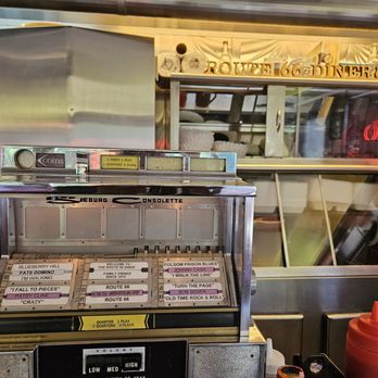 ROUTE 66 DINER - Updated December 2025 - 35 Photos & 36 Reviews - 950 ...