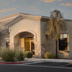 OAK STREET HEALTH - Updated August 2025 - 27 Reviews - 183 W Apache Trl ...