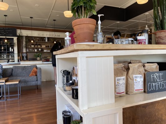 HURRICANE COFFEE CO - 88 Photos & 147 Reviews - 104 W Washington St ...