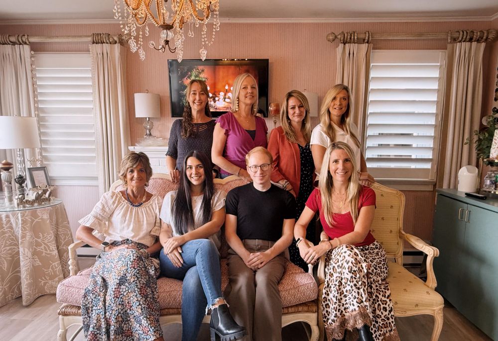 DESIGNING WINDOWS - Updated August 2025 - 30 Photos & 10 Reviews - 8204 ...