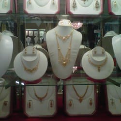 Sonia jewelers & boutique inc store