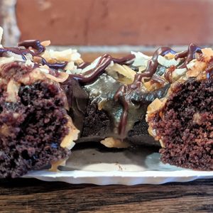 PHARAOH’S DONUTS - Updated December 2025 - 61 Photos & 64 Reviews - 8 ...