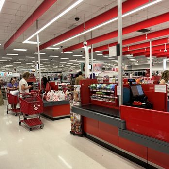 TARGET - Updated August 2025 - 610 Photos & 191 Reviews - 4601 2nd St ...