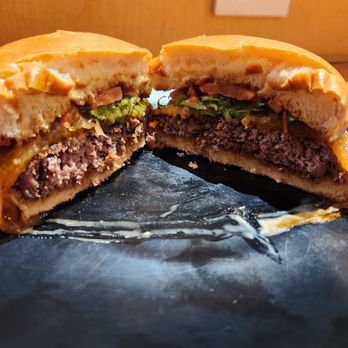 KENJI BURGER - Updated May 2024 - 316 Photos & 266 Reviews - 4454 Nuhou ...