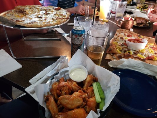 VARSITY SPORTS CAFE & ROMAN COIN PIZZA - 45 Photos & 74 Reviews - 3504 ...