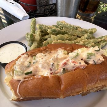 THE FISH PEDDLER - Updated March 2025 - 922 Photos & 806 Reviews - 1199 ...