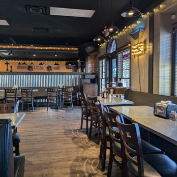 GUYS PIZZA 81 - Updated December 2025 - 22 Photos & 44 Reviews - 3622 N ...