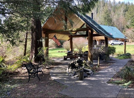 COWLITZ RIVER CABINS - Updated July 2025 - 30 Photos - 300 E Carr Rd ...
