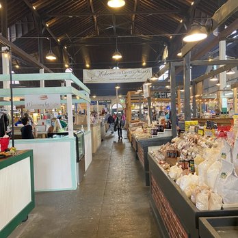 CENTRAL MARKET YORK - Updated December 2024 - 95 Photos & 62 Reviews ...