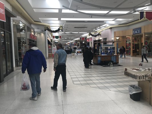 FASHION SQUARE MALL - Updated October 2024 - 16 Reviews - 4787 Fashion ...