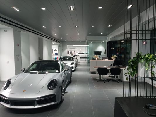 PORSCHE DOWNTOWN - CHICAGO - Updated January 2026 - 30 Photos & 27 ...