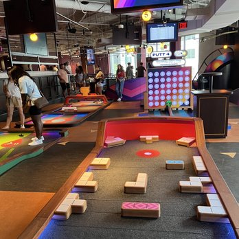 PUTTSHACK - HOUSTON - Updated December 2024 - 378 Photos & 208 Reviews ...