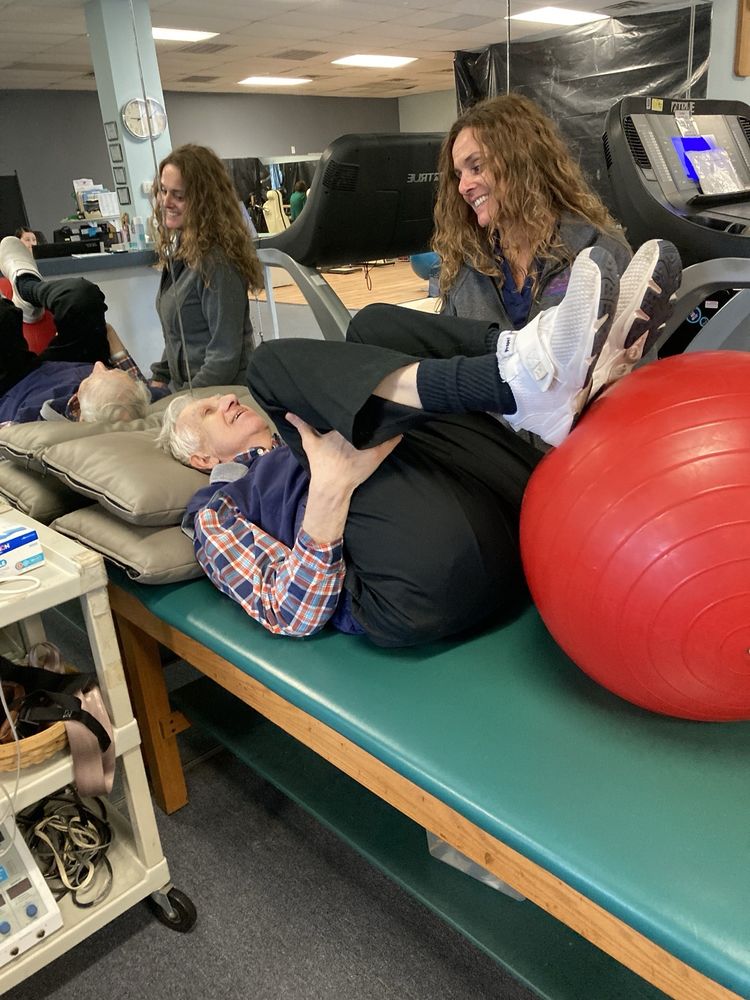 STRIVE PHYSICAL THERAPY AT NORTHFIELD - Updated December 2025 - 12 Photos - 1224 Tilton Rd ...