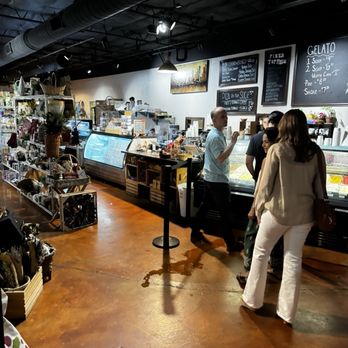 NAPOLIS ITALIAN KITCHEN & MARKET - Updated September 2025 - 372 Photos ...