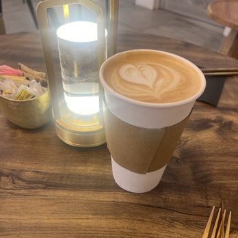 PERLA COFFEE CO & EATERY - Updated August 2025 - 136 Photos & 48 ...